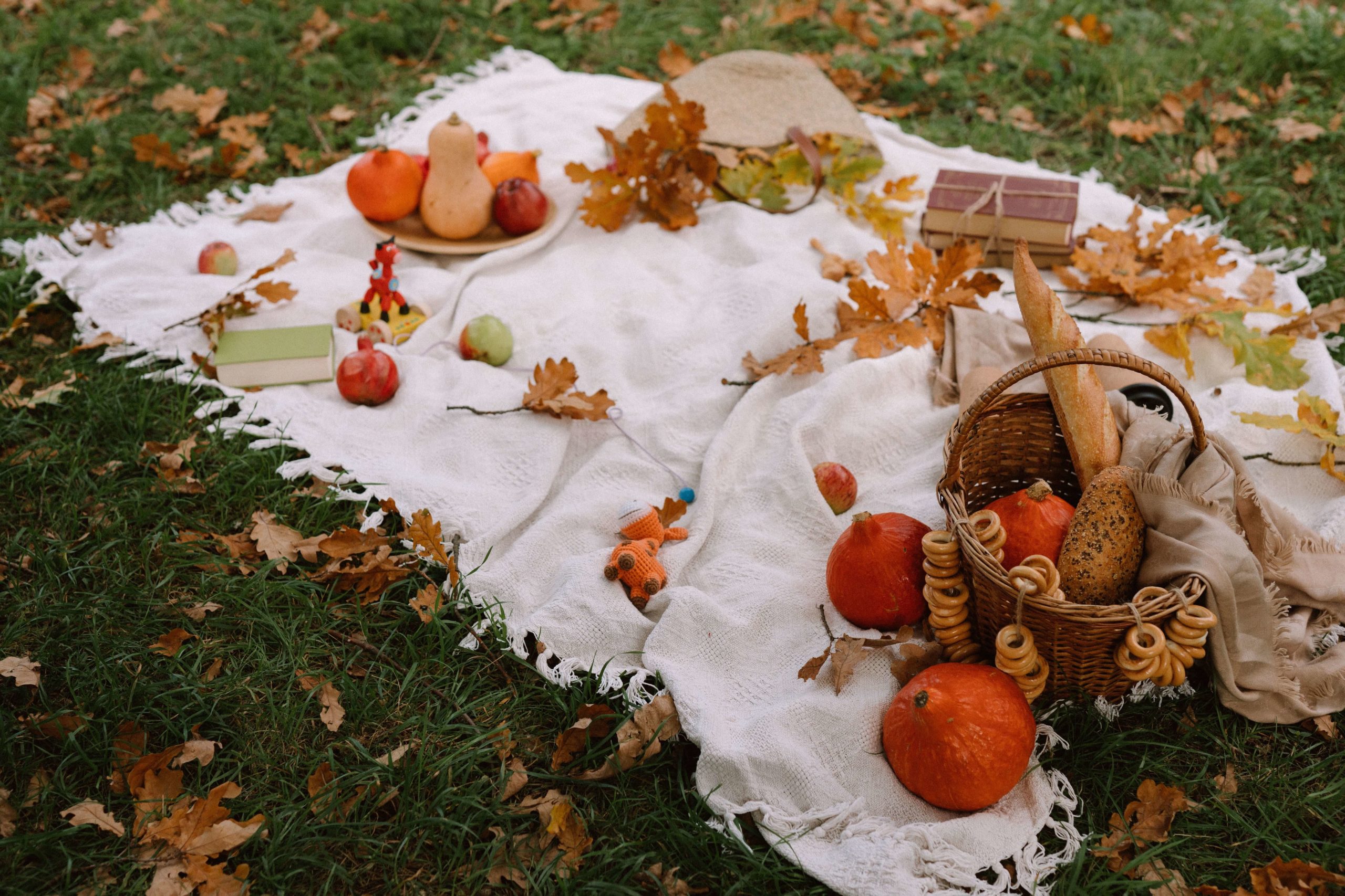 Aesthetically Pleasing Cottagecore Activities to Welcome Fall - Life Is ...