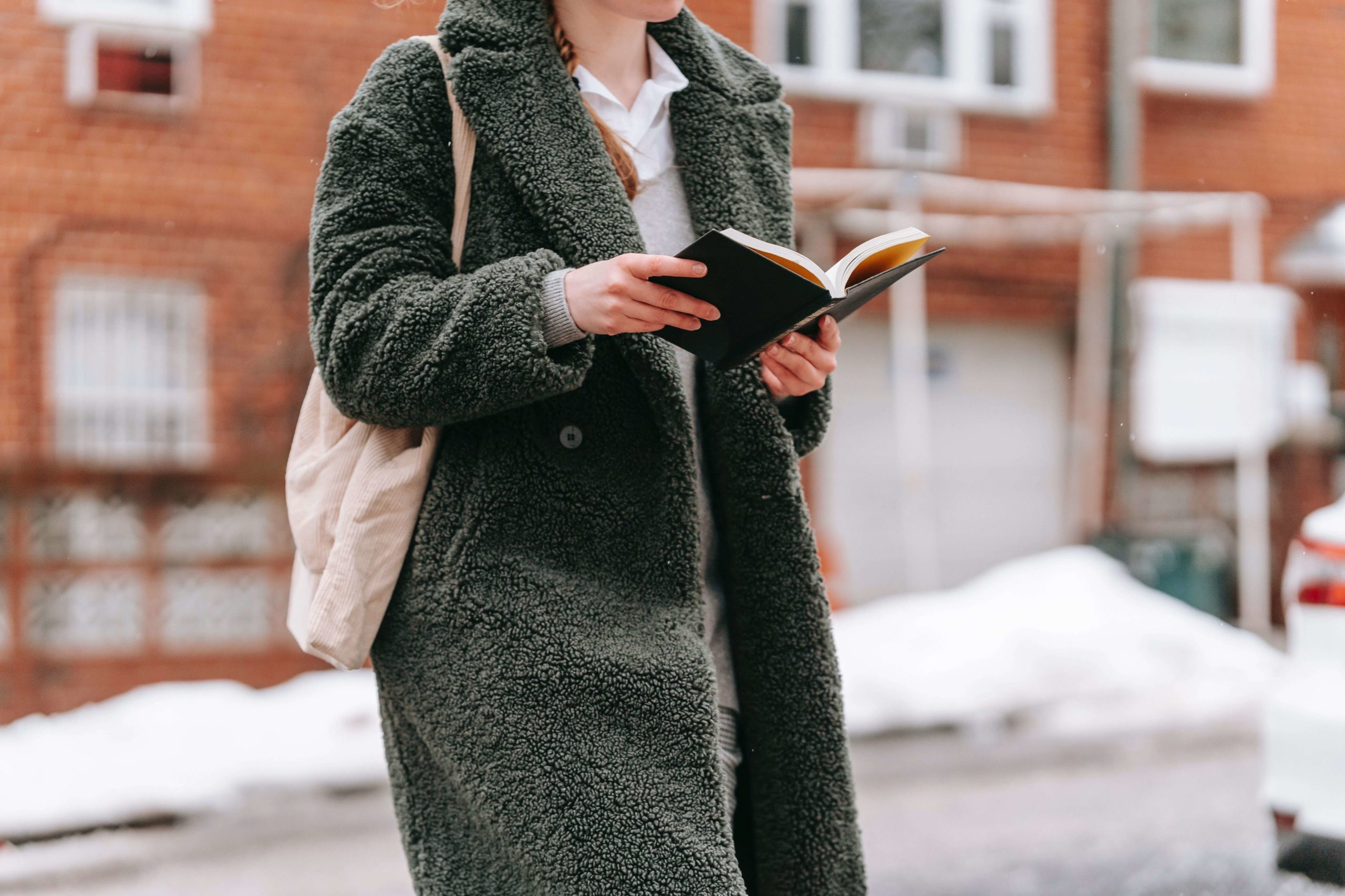 A Festive Reading List To Welcome The Holiday Season - Life Is Poetry